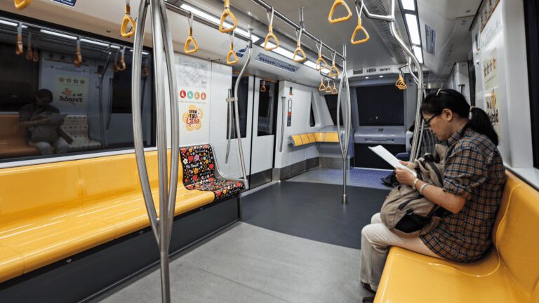 Singapore's MRT and LRT: Your Ultimate Guide to Effortless City Travel ...